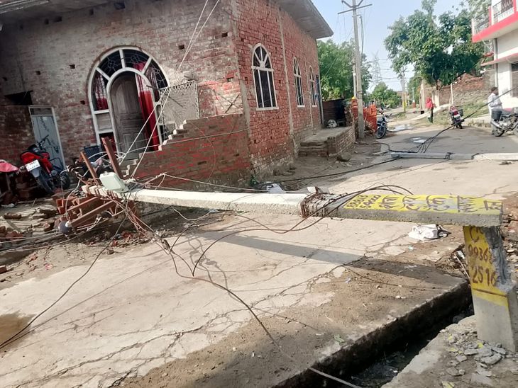 Parsurampur Ridhaura Storm: Trees Fall, Tin Sheds Blown Away, Poles Toppled