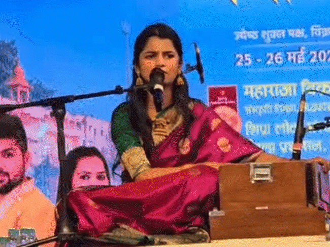 MP CM Mohan Yadav Offers 300ft Chunari at Shipra Tirth Parikrama Finale ...