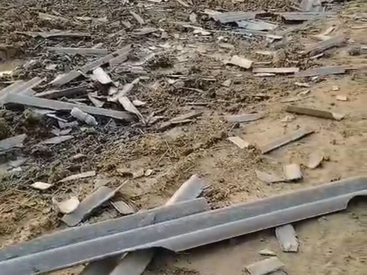 Shahjahanpur Storm Damage | Trees Uprooted, Power Outage, Walls & Sheds ...