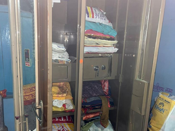 Sagar Surkhi: Chor Robs Jewellery From House During Suhaglon Event
