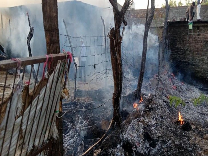 Sop Village Barn Fire | Villagers Battle Blaze, Save Fodder