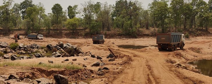 5 machines were seized 14 days ago; sand mining resumes again