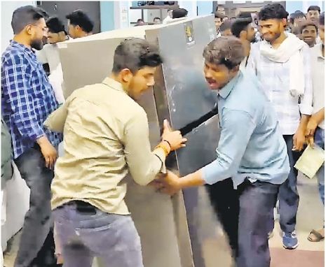 RU; Uproar over water, HOD's fridge removed and placed in Central Library