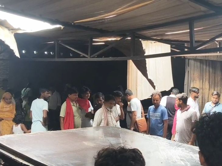 Nalanda Furniture Godown Fire | ₹35 Lakh Goods Burnt, Short Circuit Cause