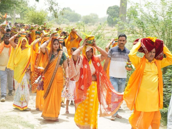 Pachhuabara Kalash Yatra Inaugurates Shriram Katha