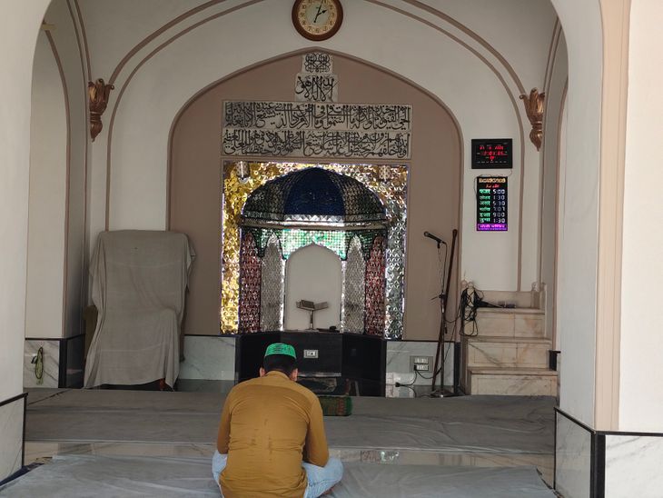 Gwalior Eid-ul-Adha: Peaceful Celebration, Moti Masjid Namaz at 8 AM