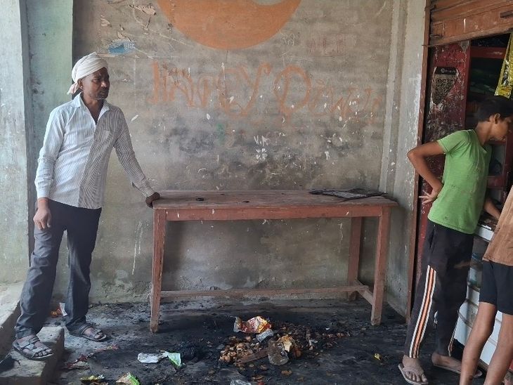 Tarabganj Kirana Store Fire | Short Circuit Causes Lakhs Damage ...