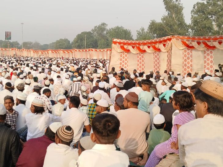 Ratol Eid Ul Adha Namaz | Peace Prayer, Hugs