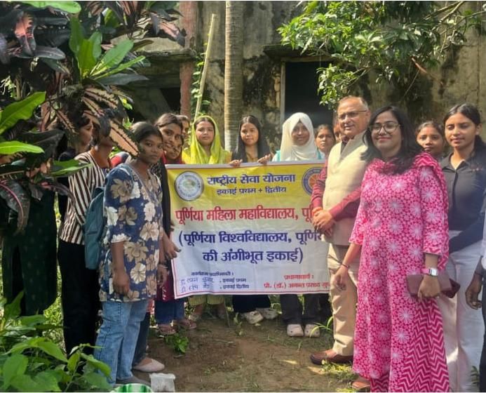 In the Mission Life campaign, girl students planted trees and pledged ...