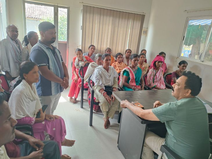 Met the MP regarding public problems, got assurance of solution