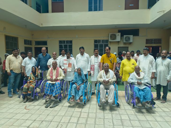 Varanasi Aids Distribution | Vayoshri & ADIP Scheme Launch 2026