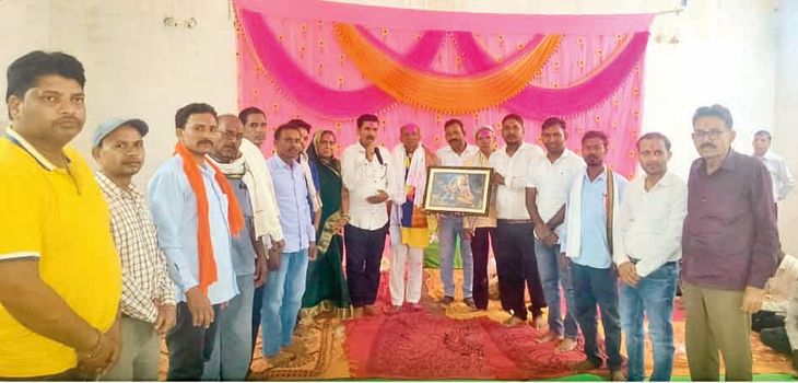 Postmaster Biresh was given farewell on his retirement.