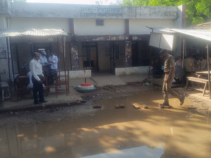 Meja Tehsil Flooded | Lawyers, Litigants Face Commute Woes