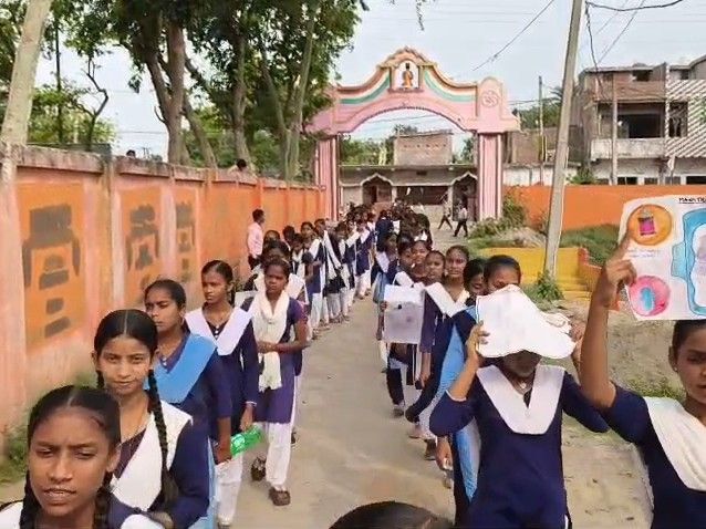 Vidyapati Nagar Girls Launch Hygiene Awareness Rally; Menstrual Week Begins