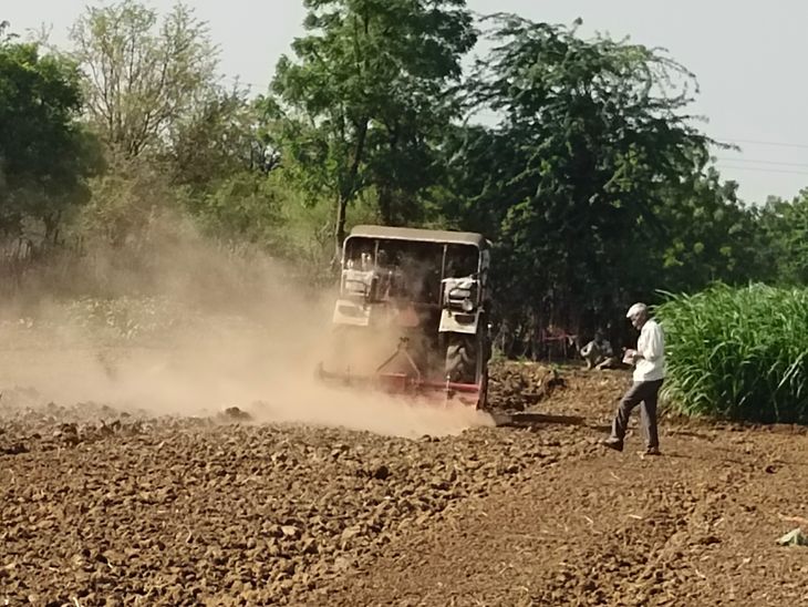 Jhor Region Farmers Plowing Fields | Kharif Crop Prep | Rain Hope