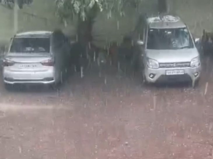 Govardhan 84 Kos Parikrama Pilgrims Face Trouble Amid Hailstorm