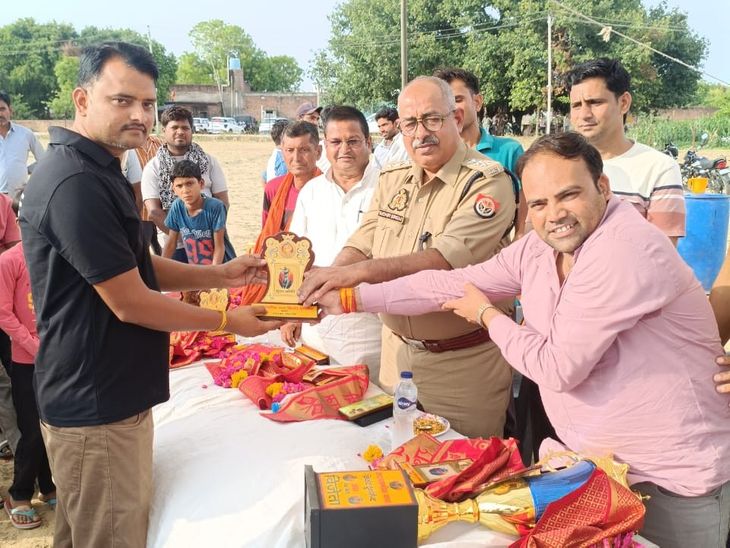 Pachhaygaon Bela Cricket Tournament Concludes; Dhakare-11 Wins, Pawan ...