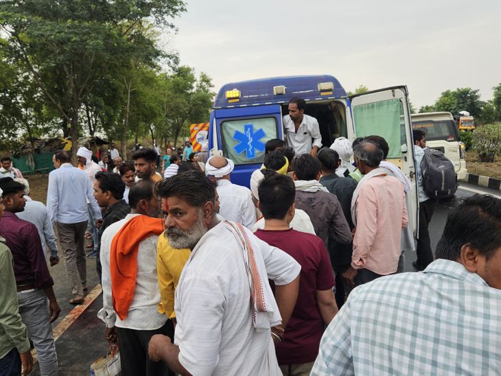 National Highway 44 Accident | Sagar Truck Collision Injures 3
