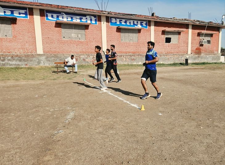 33 players pass the Yo-Yo test and will compete in selection matches ...