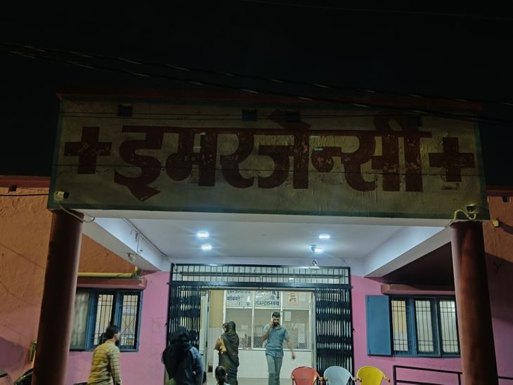 Aligarh Old Rivalry Fight | Several Injured, Police Control