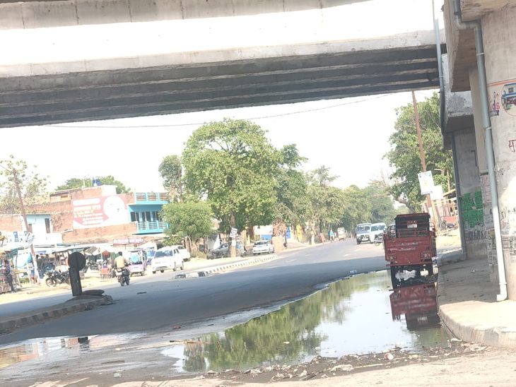 Lucknow-Prayagraj Highway Waterlogging | Locals Face Distress
