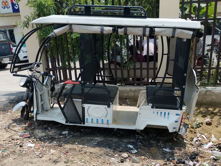 Ayodhya E-Rickshaw Frame Recovered | Suspects Detained