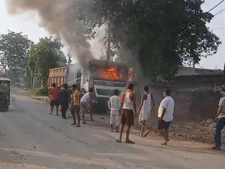 Patna Fatuha Mojipur | Hyva Truck Fire Accident | Cabin Gutted Photo
