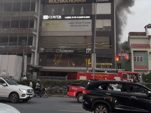 Gurugram Factory Fire | Five Fire Brigade Vehicles Respond to Night Blaze