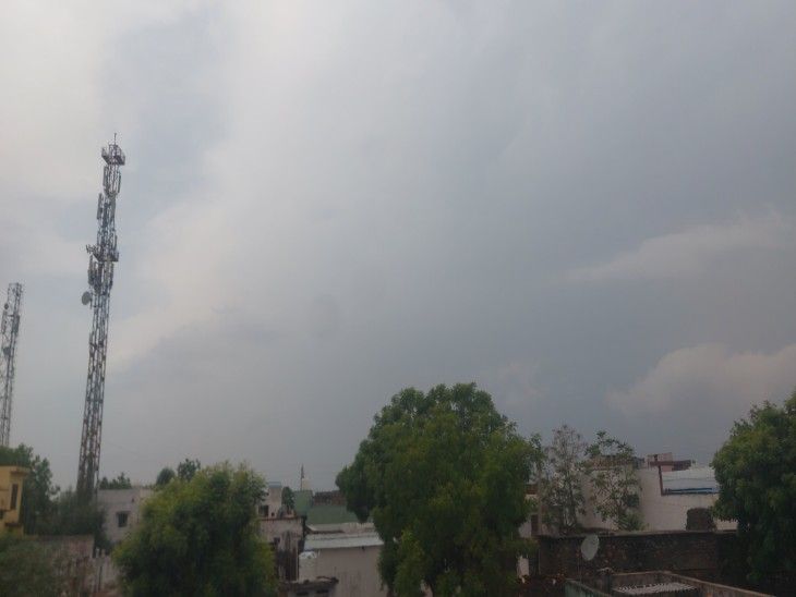 Weather Pleasant | Temperature Drop Likely; Rain & Thunder Overnight