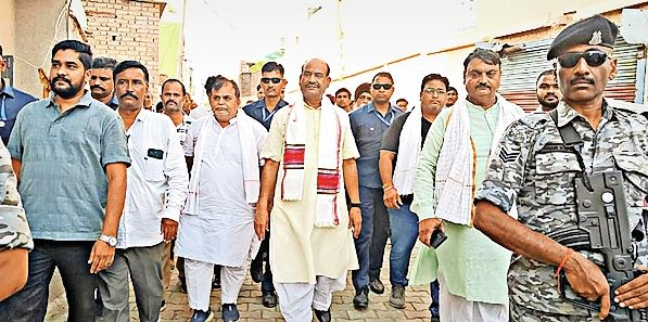 Work on the safety wall of the 400-year-old Devnarayan temple began ...