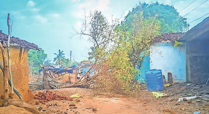 Storm wreaked havoc in Naya Para village, blowing away roofs of several ...