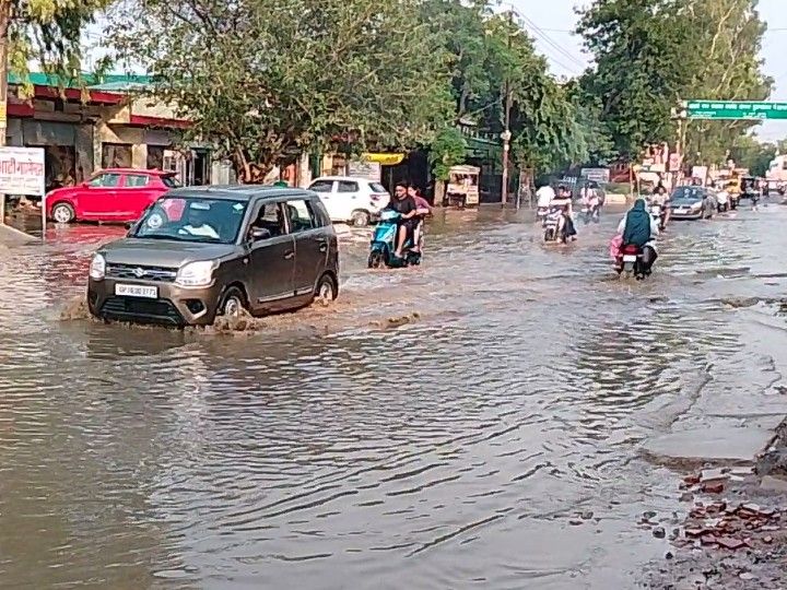 Kakod-Jewar Airport Road Bad Condition | Waterlogging Potholes Accident ...
