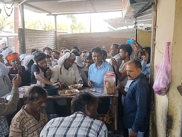 Damoh Collector Inspects Agri-Mandi | Farmers Food & Toilet Fees