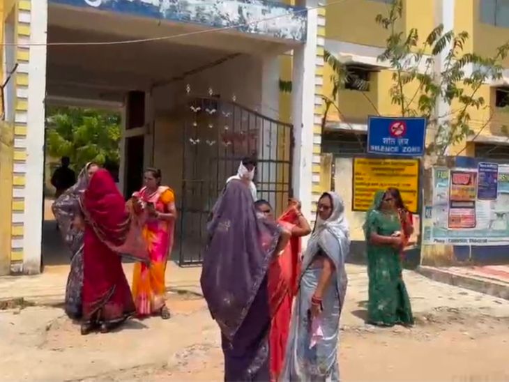 Kanker Charama By-election Voting | Congress BJP Direct Fight