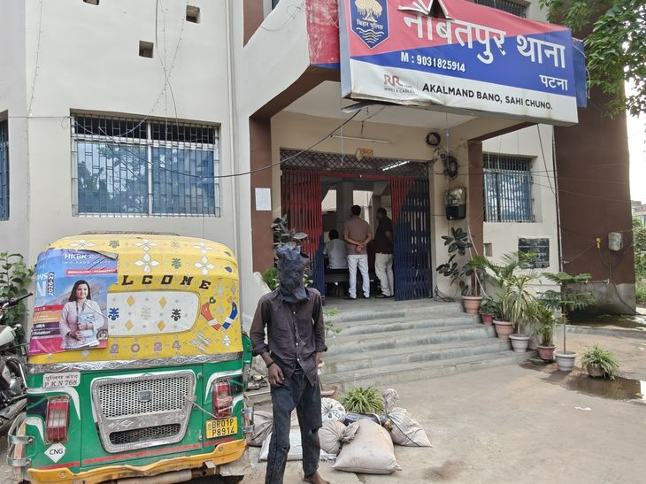 Bihar Naubatpur Police Seize Stolen Tempo, 450L Desi Sharab & Arrest ...