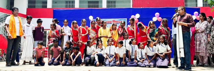 Children gave social message through grandmother's story