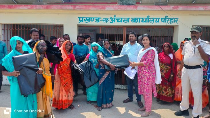 Polythene was distributed among the affected families of Parihar.