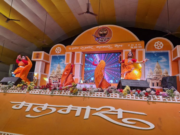 Malmas fair filled with the colors of folk art