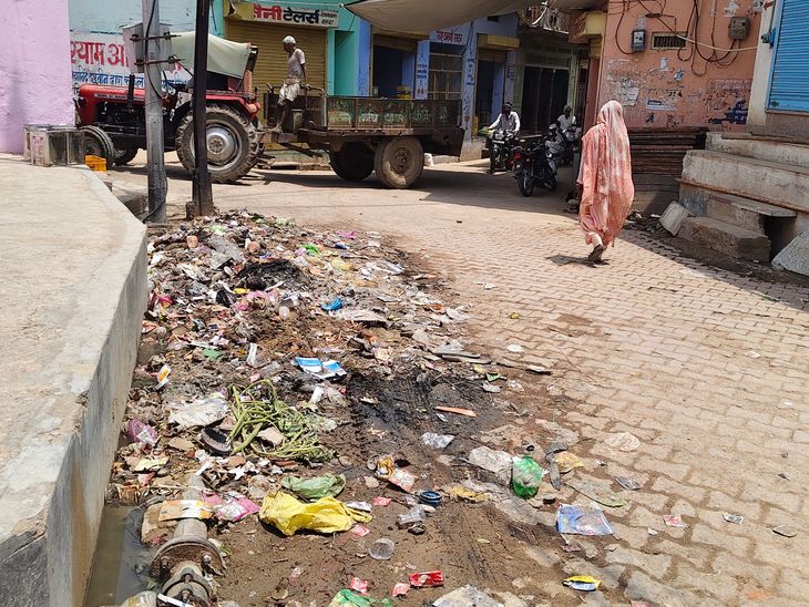 Baswa Garbage Piles | Demand Long Pending; Sanitation Strike