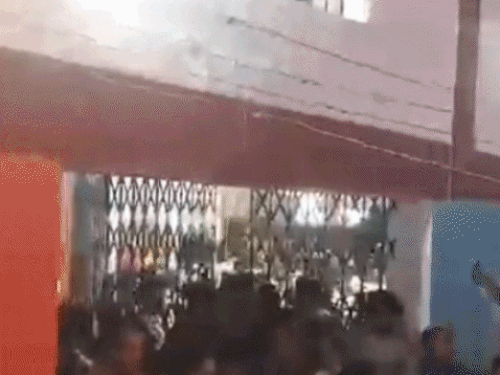 Nauchandi Mela Meerut: Renuka Panwar Show Gates Closed Due to Massive Crowd