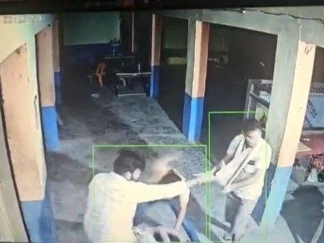 Basti Restaurant Owner Attacked | Police Search For Accused