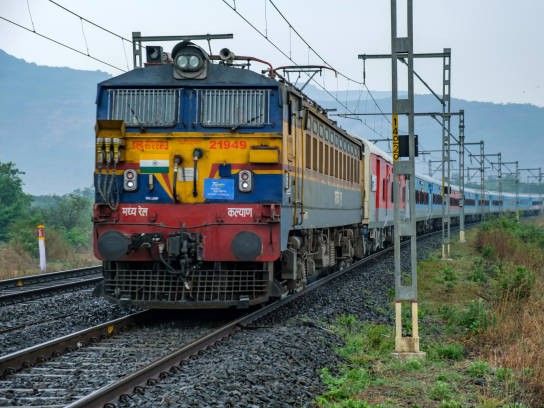 Raxaul-Tirupati Express Launch | Bihar, Jharkhand & 4 States Benefit