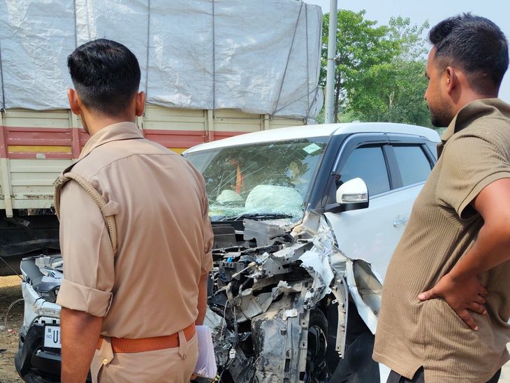 Amethi Highway Accident | Car-DCM Collision Injures Three