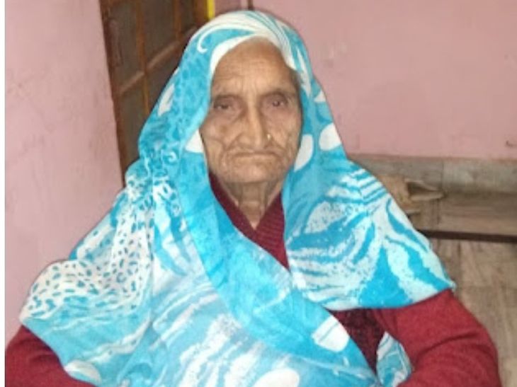 Meja Prayagraj Centenarian Death | VHP District President Nityanath ...