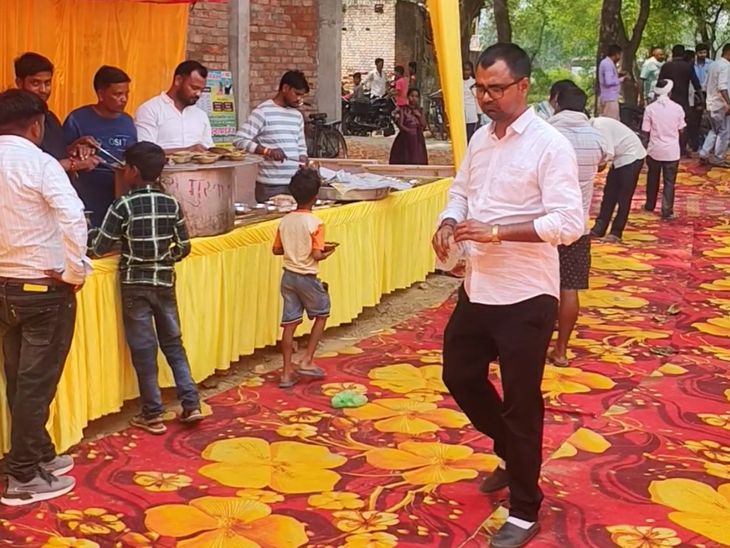 Barabanki Bade Mangal Bhandara | Devotees Flock for Prasad