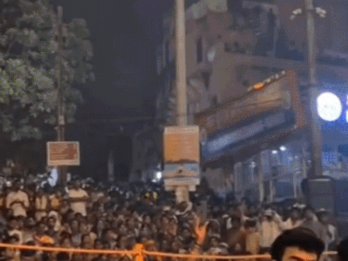 Actor Laksh Lalwani Varanasi Ganga Puja for Film Success