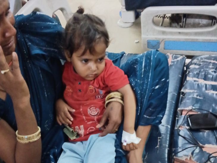 Kushinagar Child Snake Bite | 3-Year-Old Hospitalized