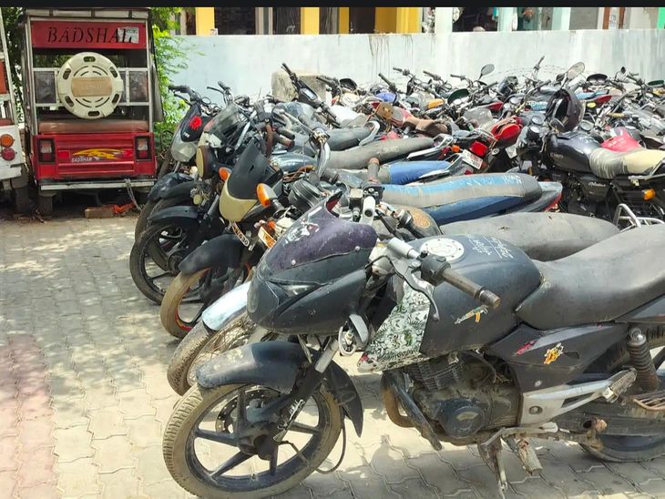 Unnao Asivan Police Auction: 8 Bikes, 1 E-Rickshaw Sold for ₹40k