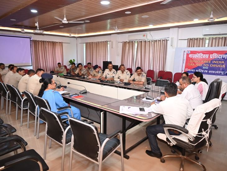 Shajapur Police NDPS Act Training | Drug Free India Campaign