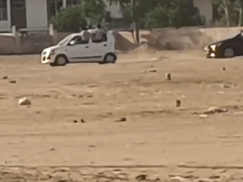 Faridabad Stunt Cars Dangerous | Dussehra Maidan Window Police ...